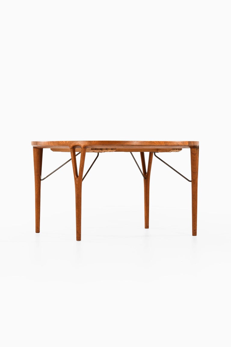 Helge Vestergaard Jensen Dining Table Produced by Peder Pedersen in ...