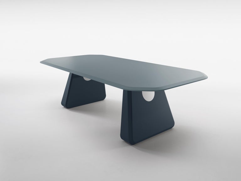 Henge Contemporary Dining Table in Lacquered For Sale at 1stDibs