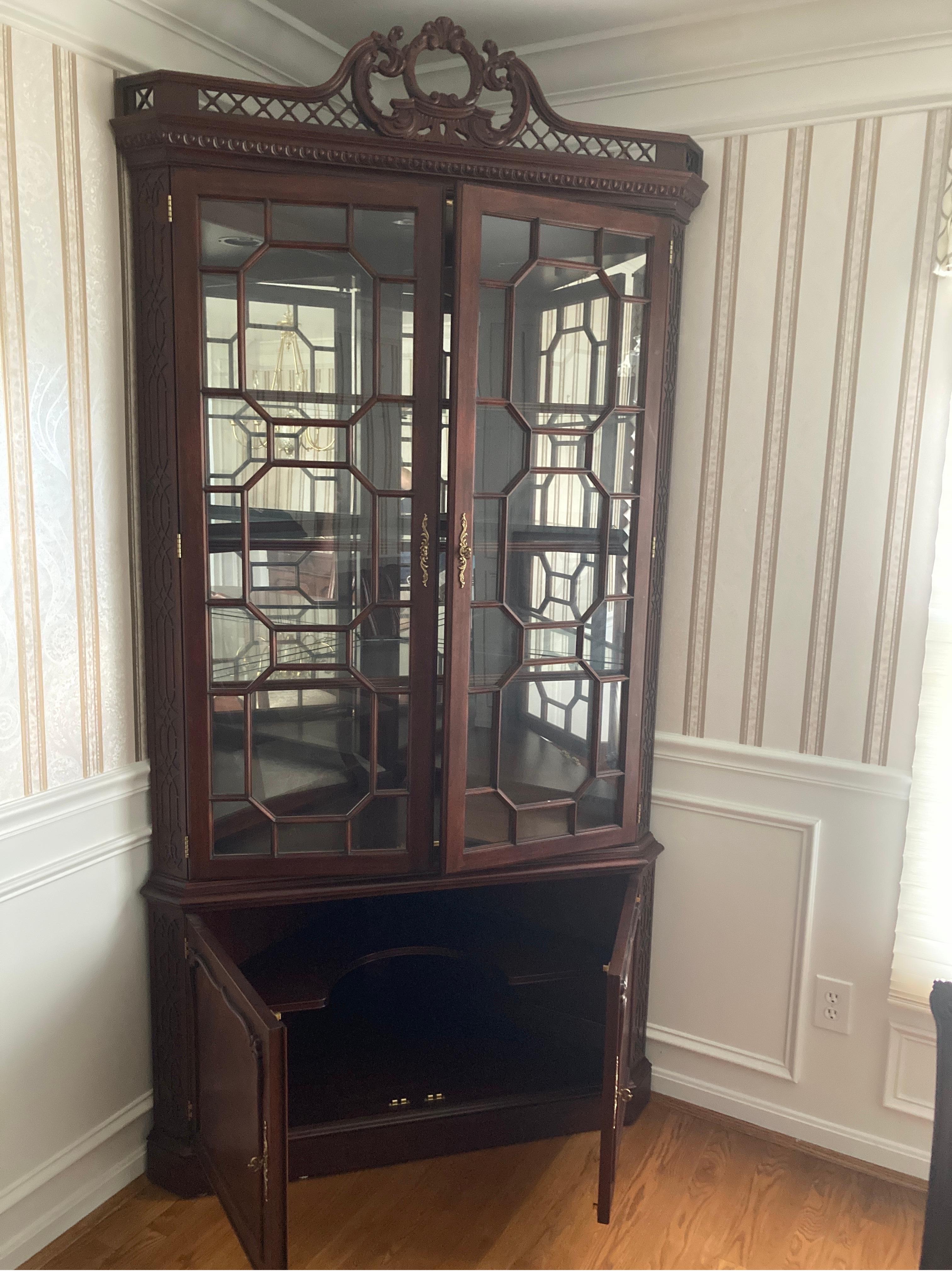 Henkel Harris #1192 Chippendale Mahogany Corner Cabinet at 1stDibs