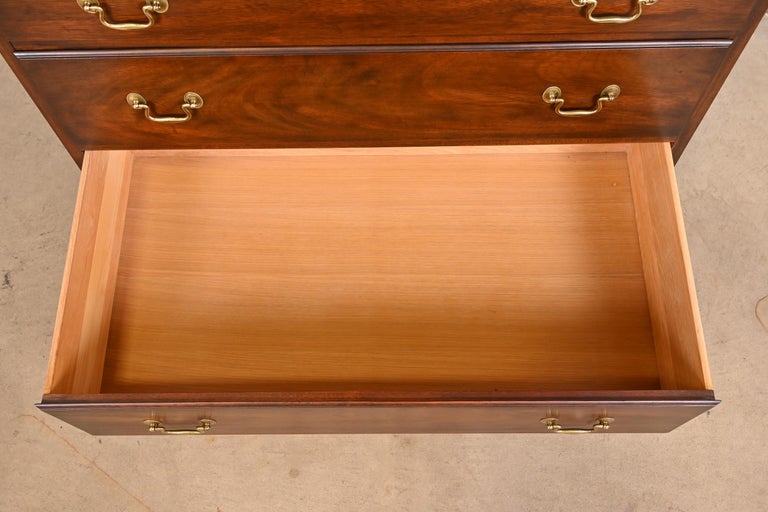 Henkel Harris Georgian Solid Mahogany Gentleman's Chest For Sale at 1stDibs
