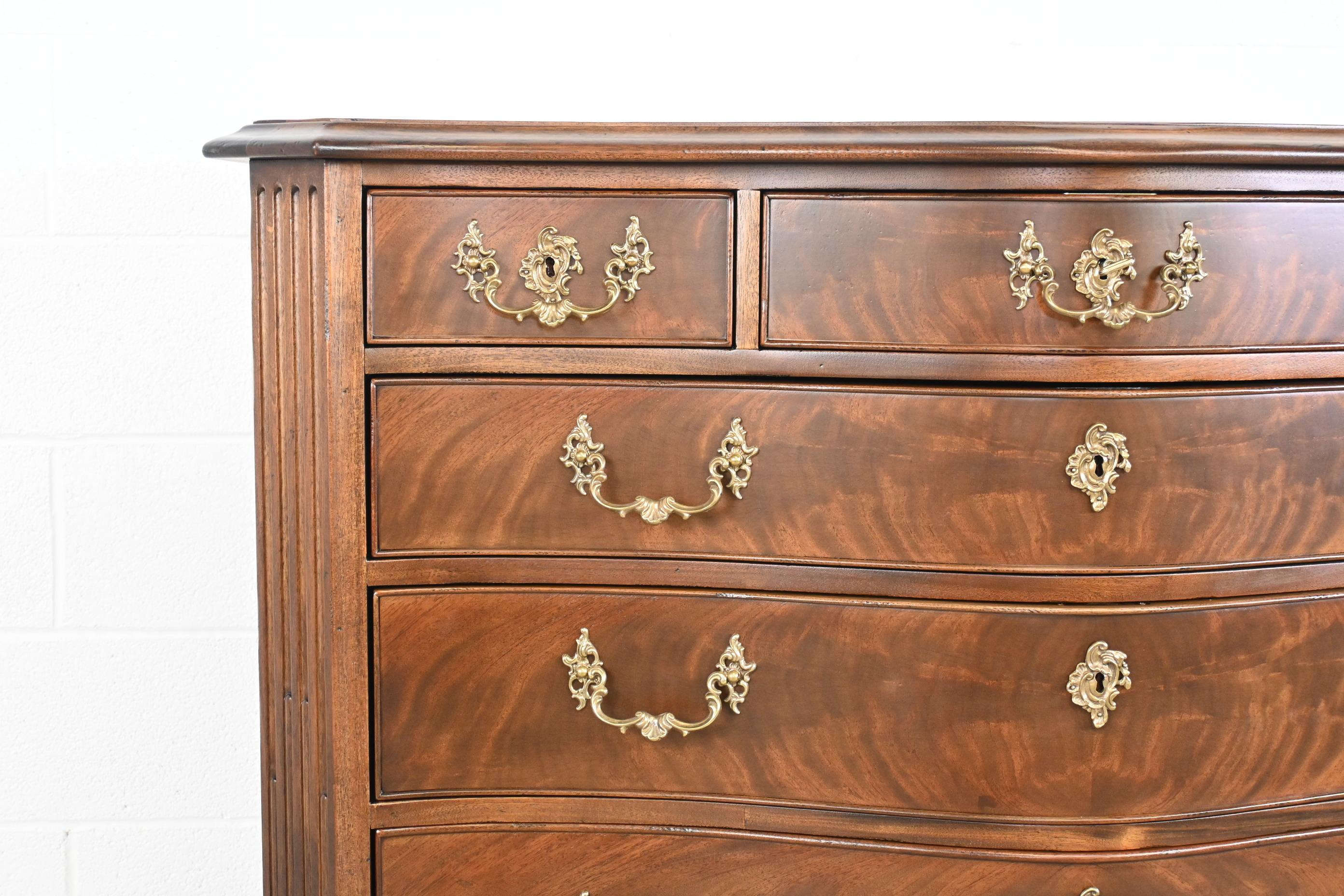 Henredon French Style Chest of Drawers at 1stDibs