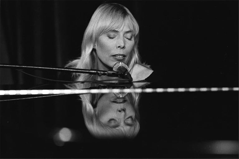 Henry Diltz - Joni Mitchell, 1983 For Sale at 1stDibs