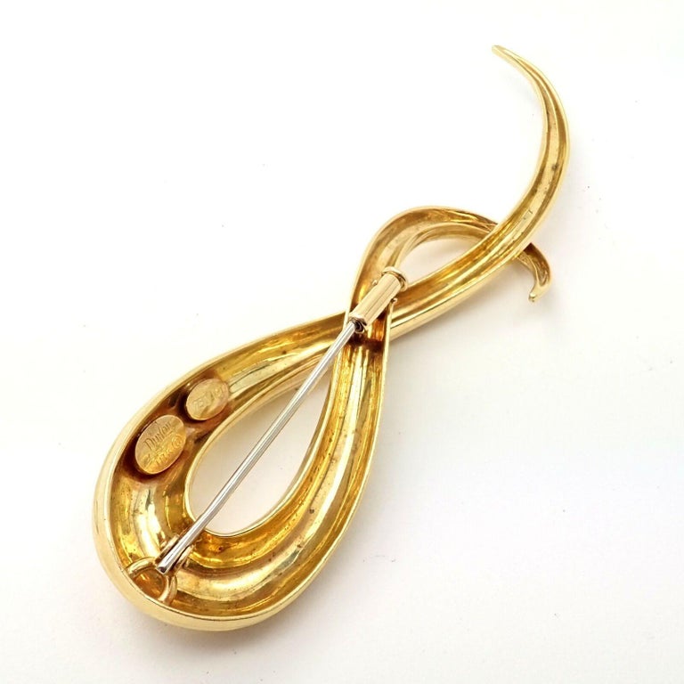 Henry Dunay Abstract Yellow Gold Pin Brooch For Sale at 1stDibs