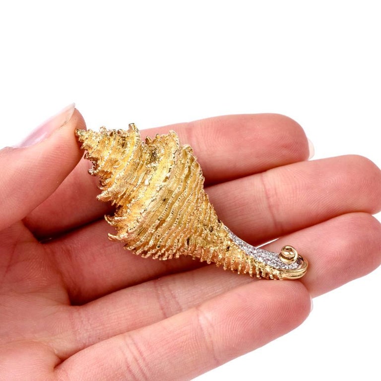 Henry Dunay Estate Yellow Gold Diamond Conch Shell Pin Brooch at 1stDibs