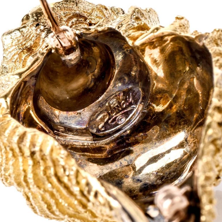 Henry Dunay Estate Yellow Gold Diamond Conch Shell Pin Brooch at 1stDibs