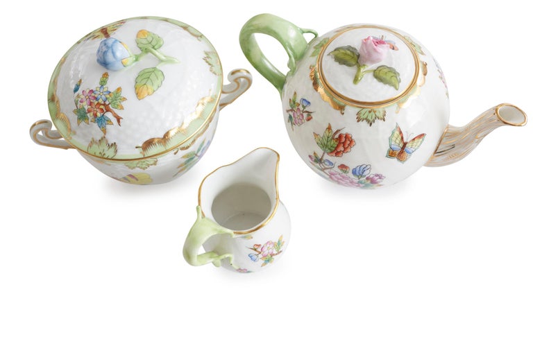 Herend Porcelain Dinnerware Service For Twelve For Sale at 1stDibs