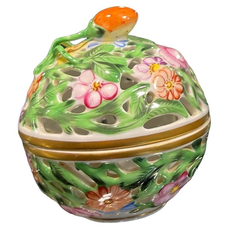 Herend Porcelain Reticulated Potpourri Small Lidded Box For Sale at 1stDibs