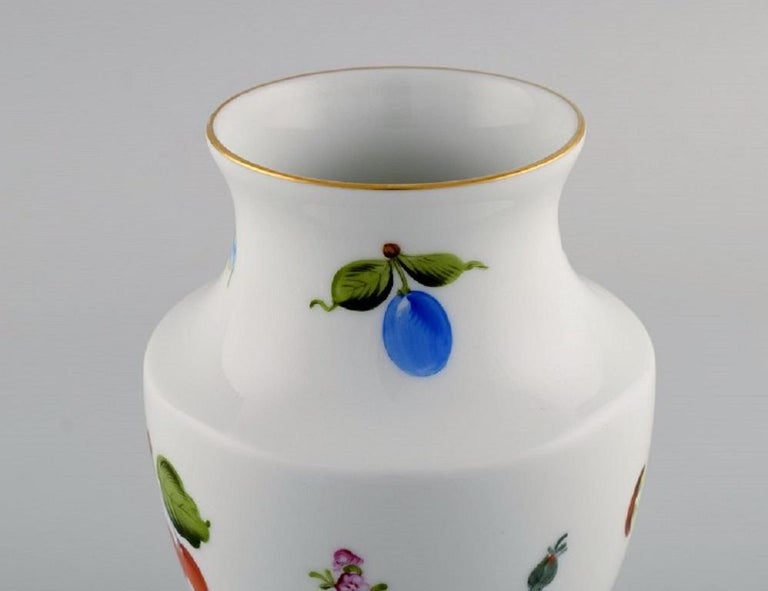 Herend Porcelain Vase with Hand-Painted Flowers and Berries, 1940s For ...