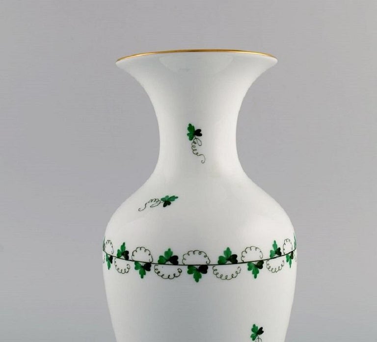 Herend Vase in Hand-Painted Porcelain, Mid-20th Century For Sale at 1stDibs
