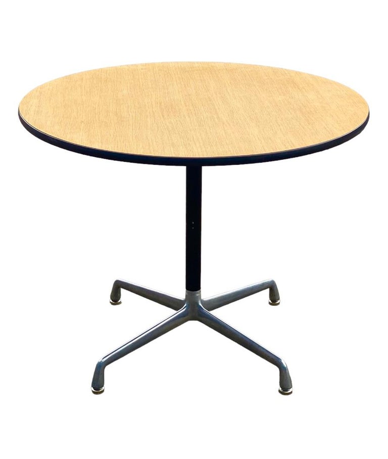 Herman Miller Eames Dining Table For Sale at 1stDibs