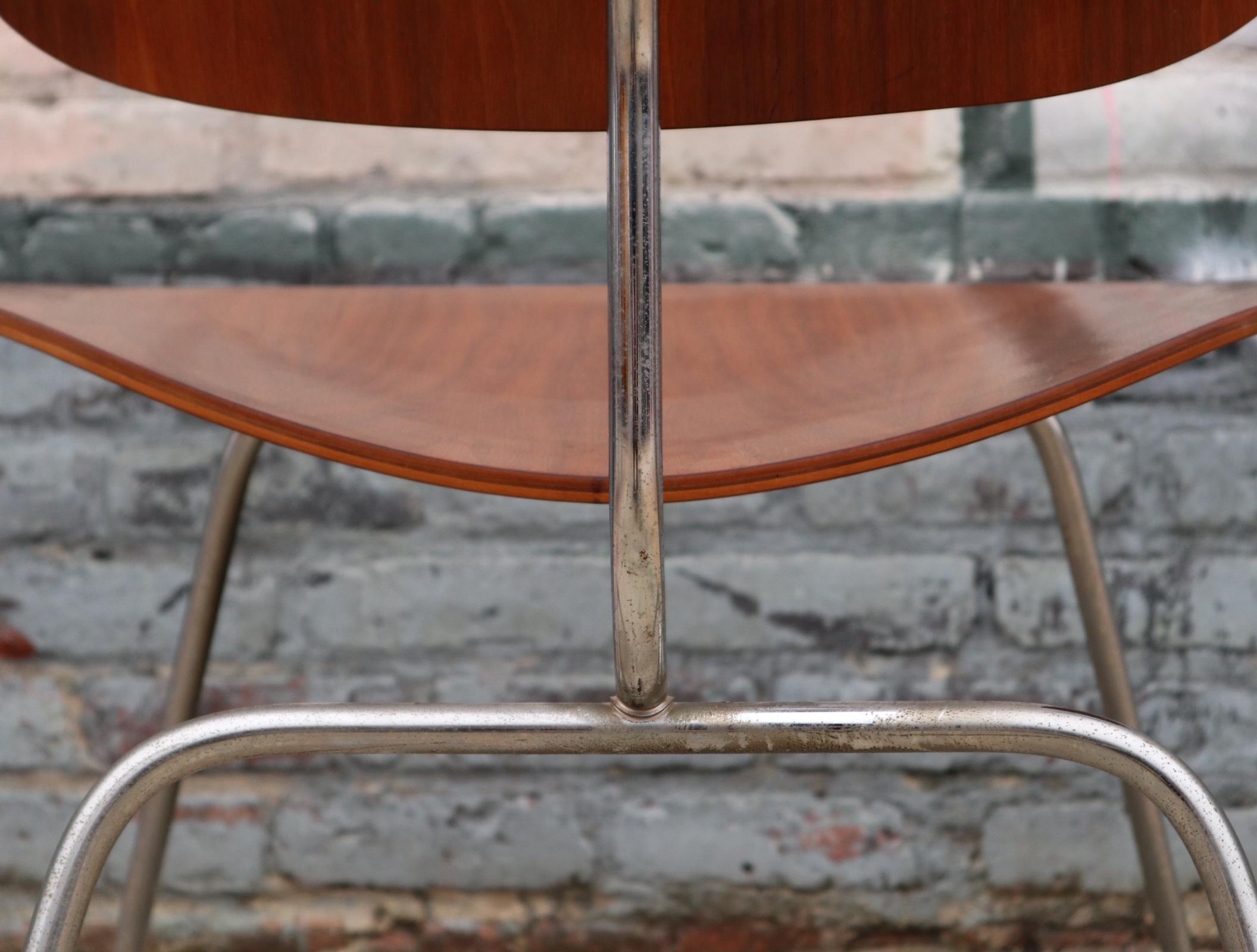 Herman Miller Eames LCM Lounge Chair in Walnut For Sale at 1stDibs ...