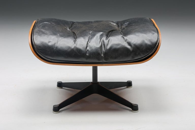 Herman Miller Eames Lounge Chair and Ottoman, models 670 and 671, 1957 ...