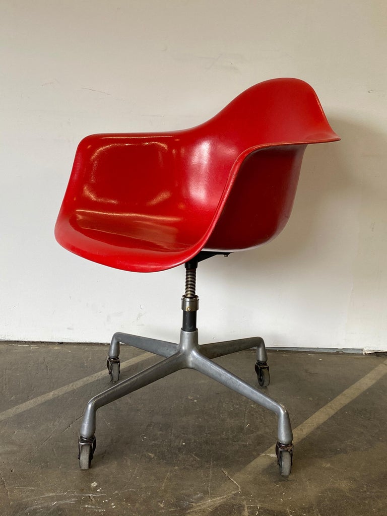 Herman Miller Eames Office Desk Chair in Cherry Red at 1stDibs | herman ...