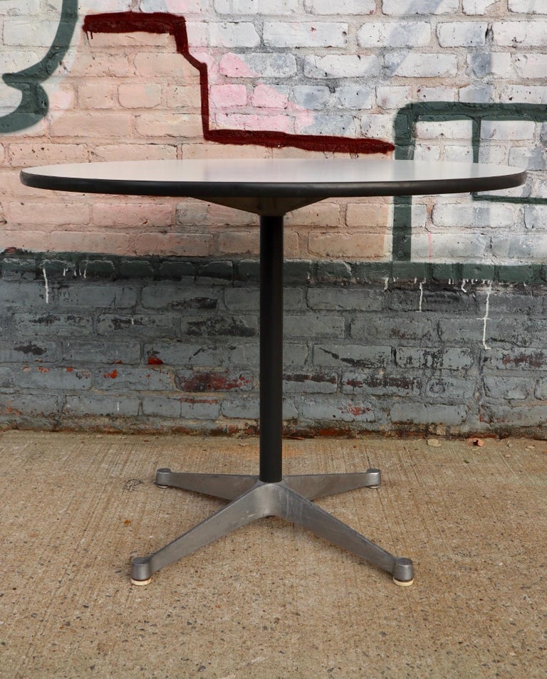 Herman Miller Eames Round Dining Table with Aluminum Base at 1stDibs