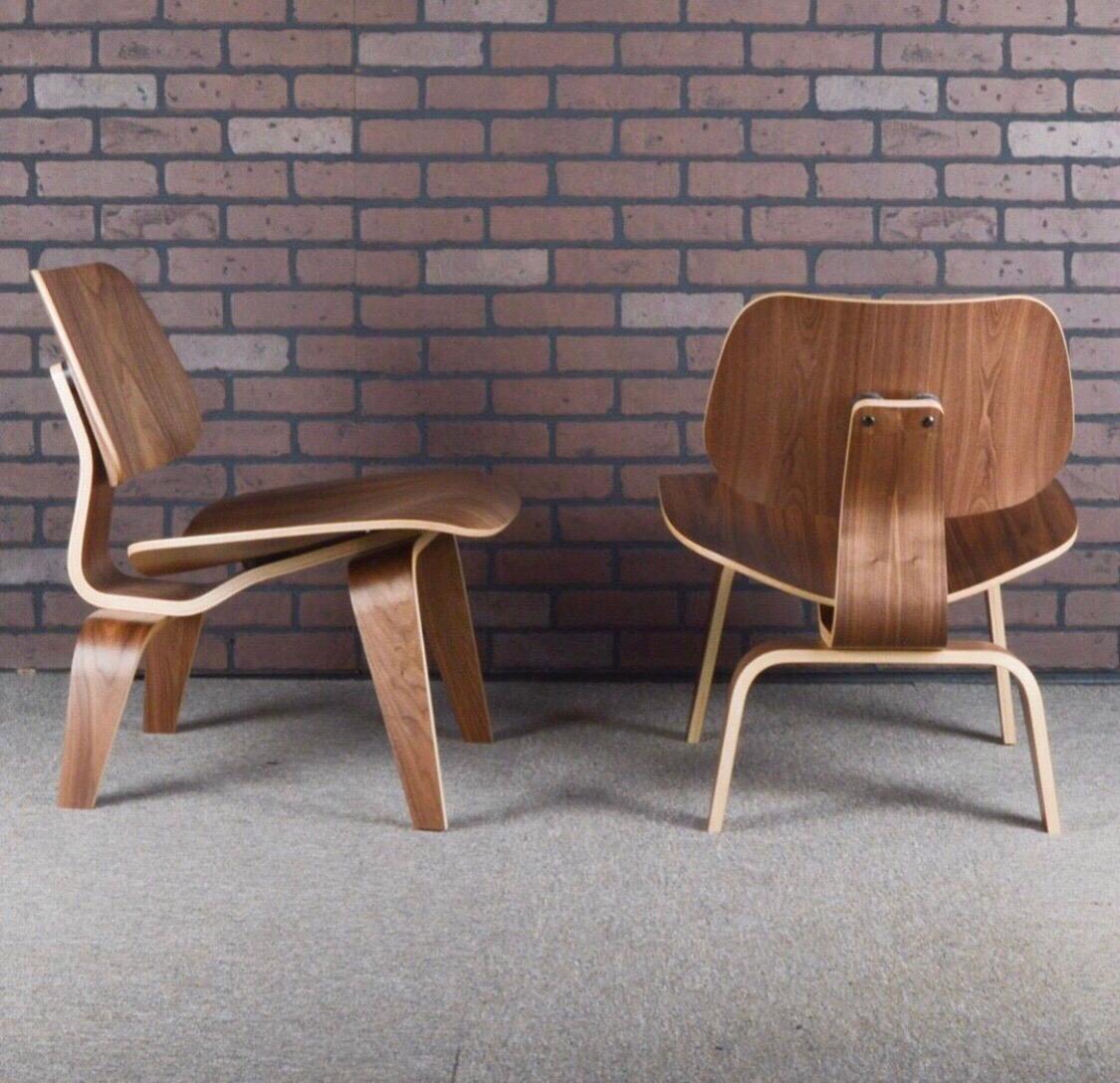 Herman Miller Eames Walnut LCW Lounge Chairs at 1stDibs