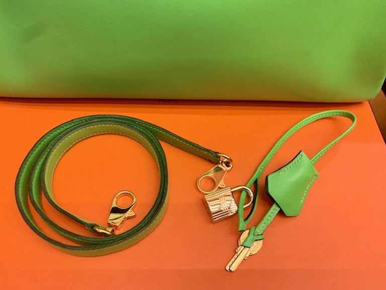 Hermes 35 Apple Green Kelly Swift Leather For Sale at 1stDibs