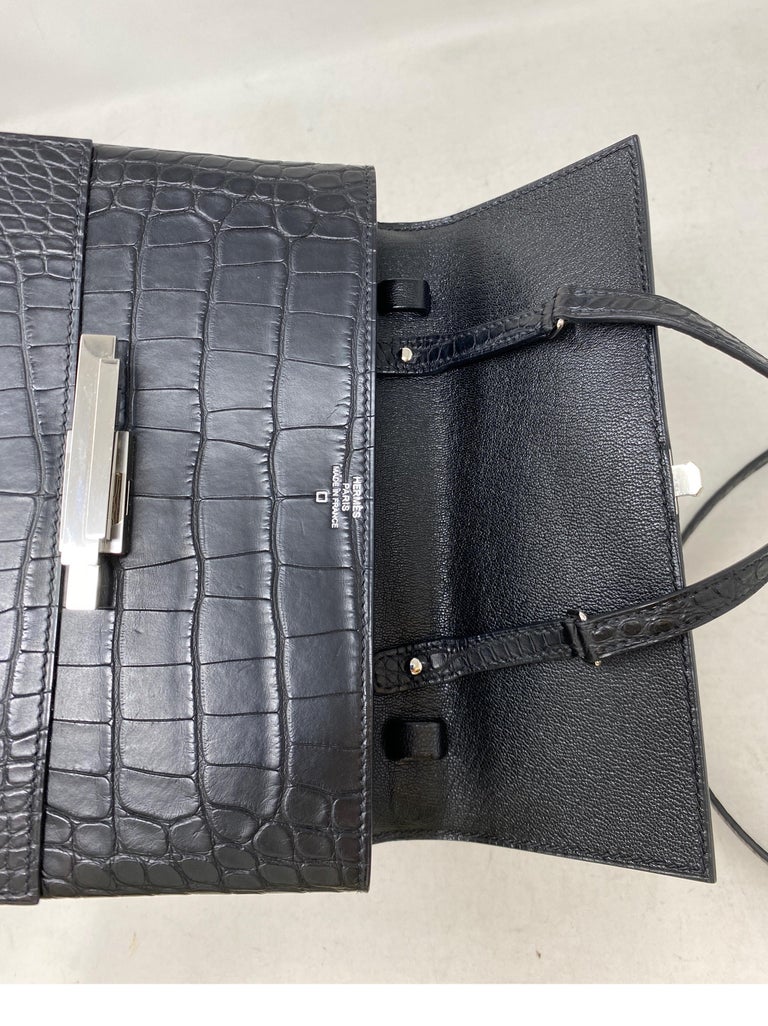 Hermes Black Crocodile Crossbody Bag For Sale at 1stDibs