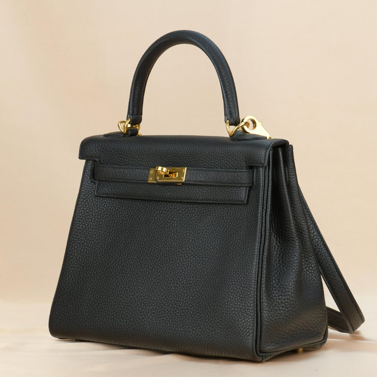 Hermes Black Togo Leather Gold Hardware Kelly 25 Bag at 1stDibs