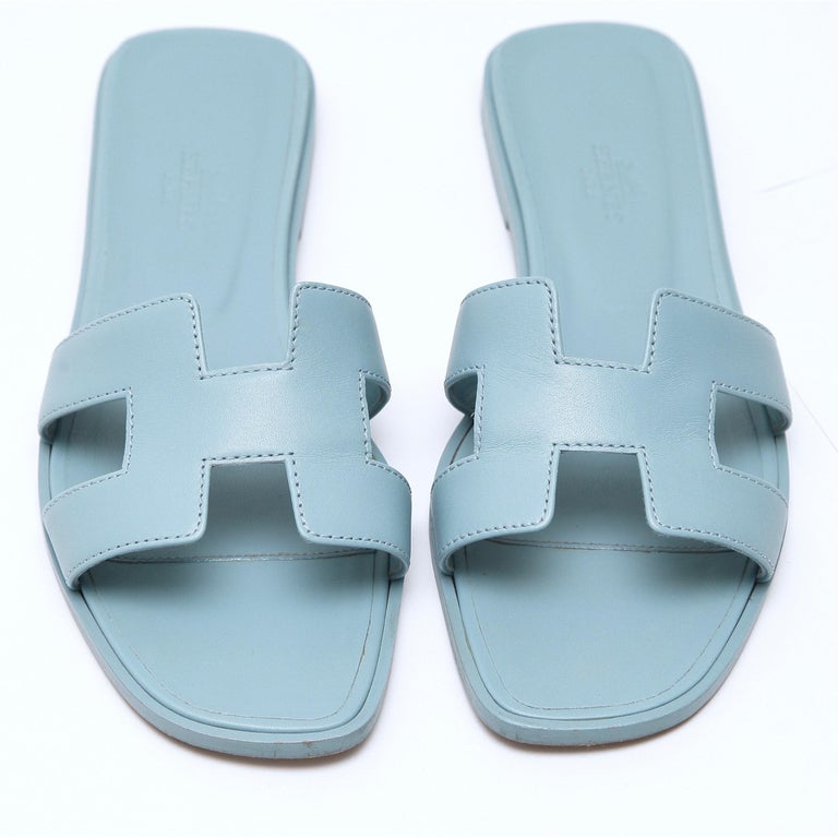 HERMES Blue Leather Slides ORAN Sandals Flat Mule Slip On Shoes Sz 38 For Sale at 1stDibs