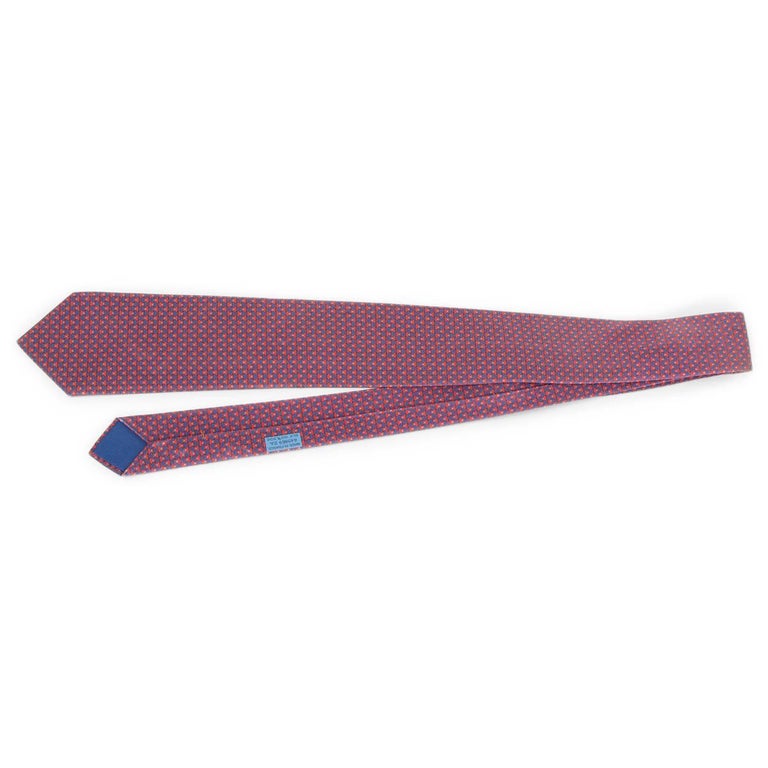 HERMES blue and red silk twill SPRAY CAN PRINT Tie For Sale at 1stDibs