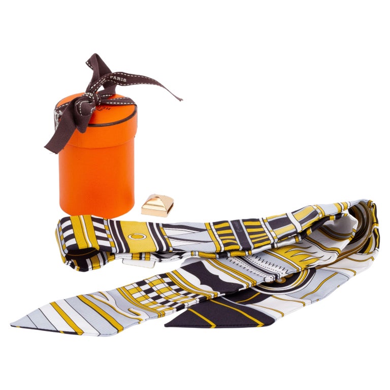 Hermès BN Geometric Twilly Yellow/Black For Sale at 1stDibs