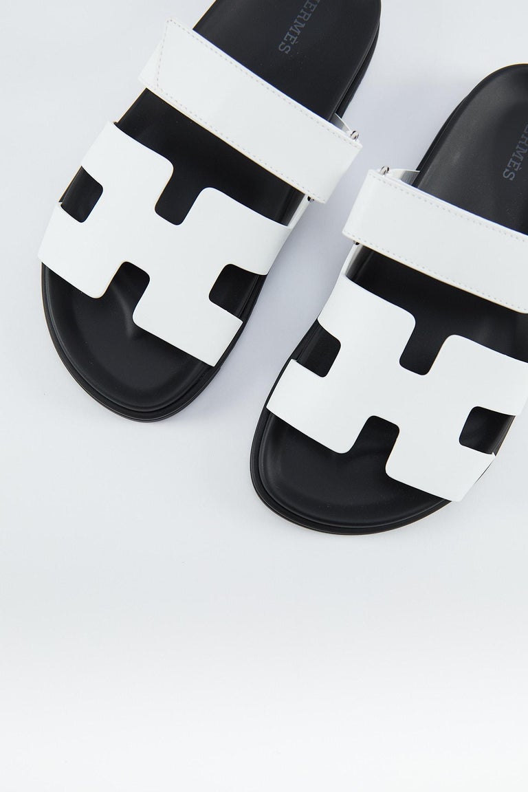 HERMÈS CHYPRE SANDAL White - Size 37 For Sale at 1stDibs
