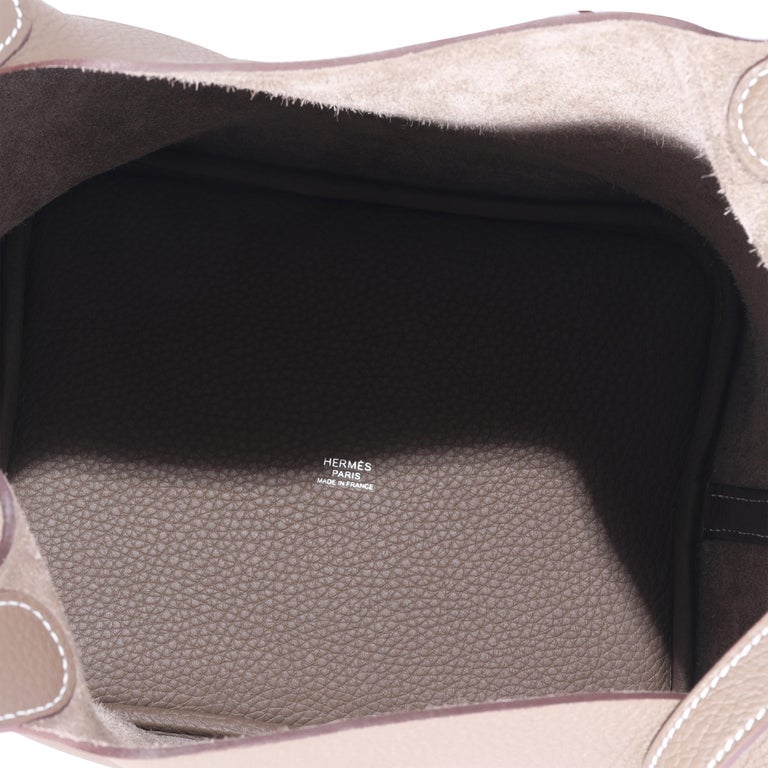 Hermes Etoupe Clemence Picotin 22 For Sale at 1stDibs