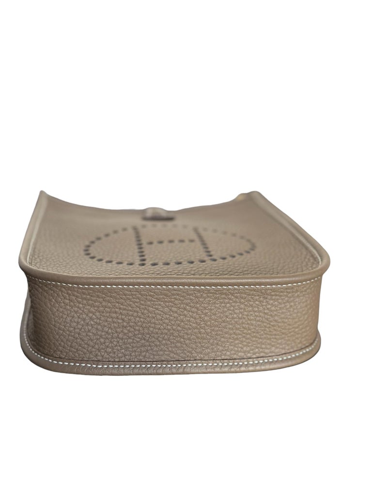 Hermès Evelyne 16 TPM Etoupe Bag Gold Hardware at 1stDibs