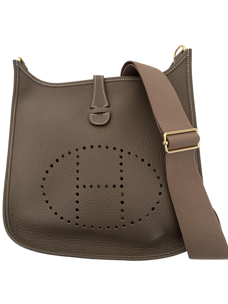 Hermes Evelyne III PM 29cm Etoupe Bag Taurillon Clemence GOLD Hardware For Sale at 1stDibs