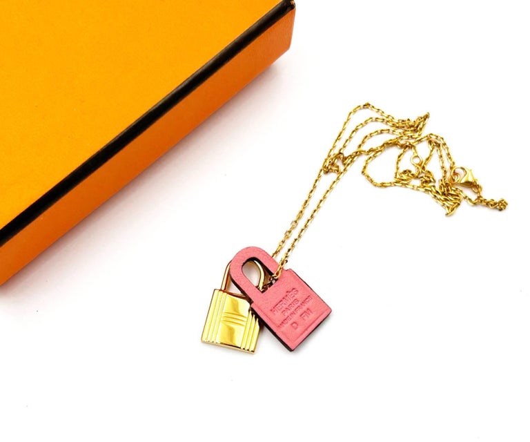 Hermes Gold Pink O Kelly Necklace For Sale at 1stDibs