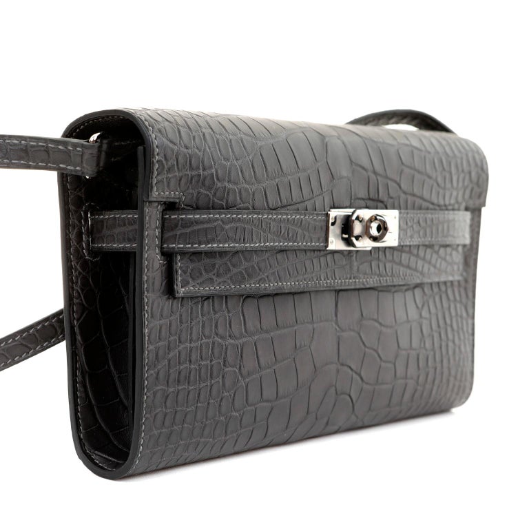 Hermès Graphite Alligator Kelly To Go Wallet 2022 For Sale at 1stDibs
