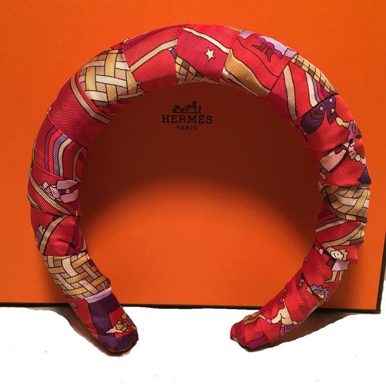 Hermes Handmade Vintage Donner La Main Silk Scarf Wrapped Padded ...