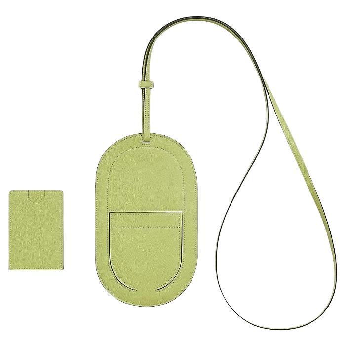 Hermes In-The-Loop To Go GM Verso Phone Case For Sale at 1stDibs