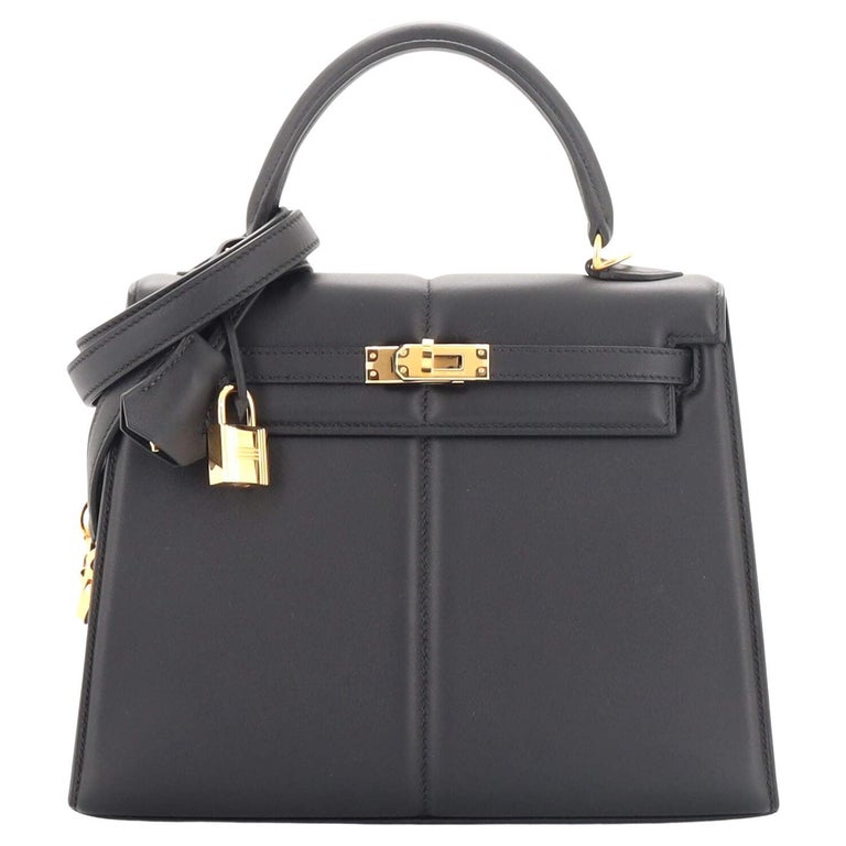 Hermes Kelly Padded Handbag Swift with Gold Hardware 25 For Sale at 1stDibs