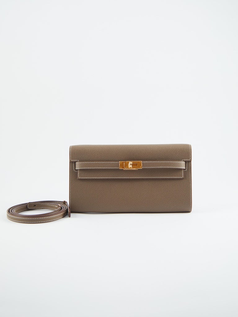 HERMÈS KELLY TO GO WALLET ETOUPE Epsom Leather with Gold Hardware at ...