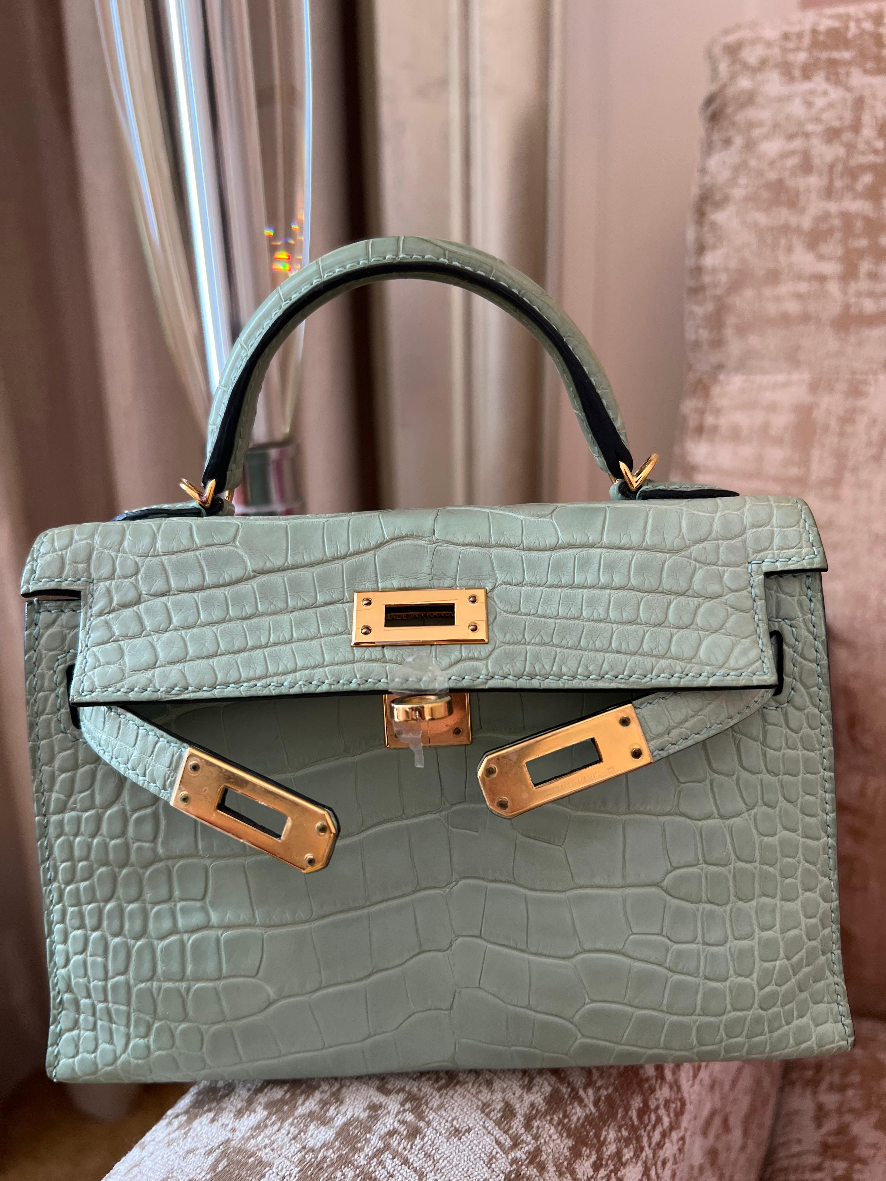Hermes Mini Kelly II 20 Vert d'eau Matte Alligator Bag GHW For Sale at ...