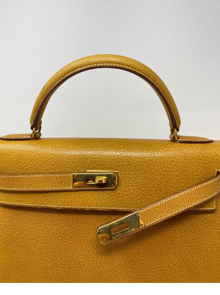 Hermes Natural Kelly 32 Bag at 1stDibs