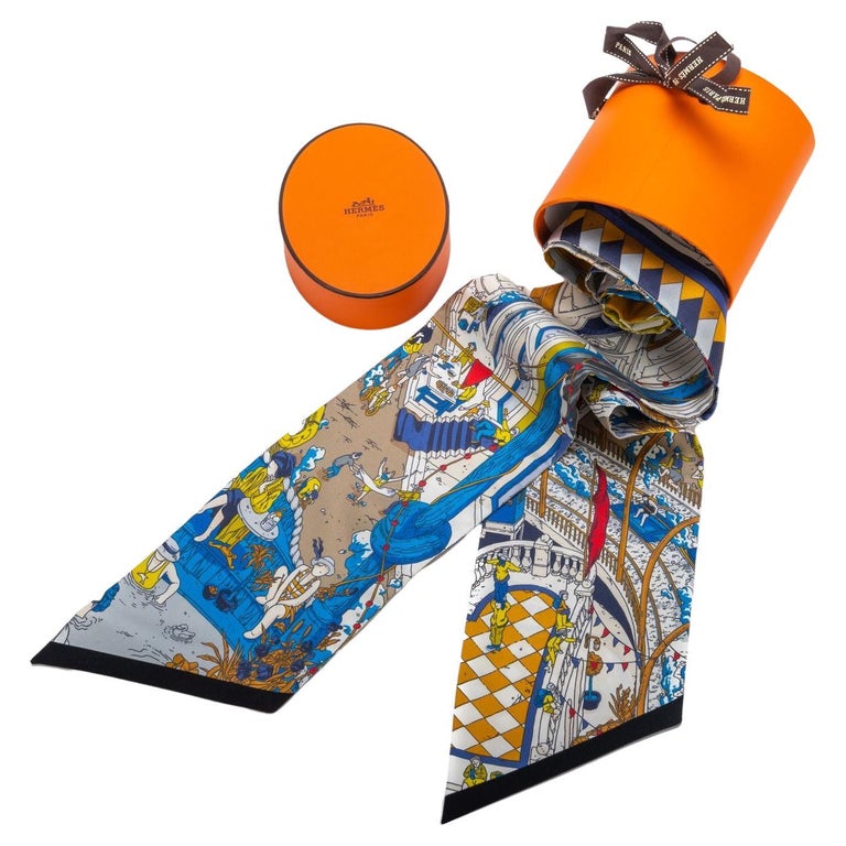 Grand Prix Hermès Maxi Twilly mince neuve avec étiquette En vente sur ...