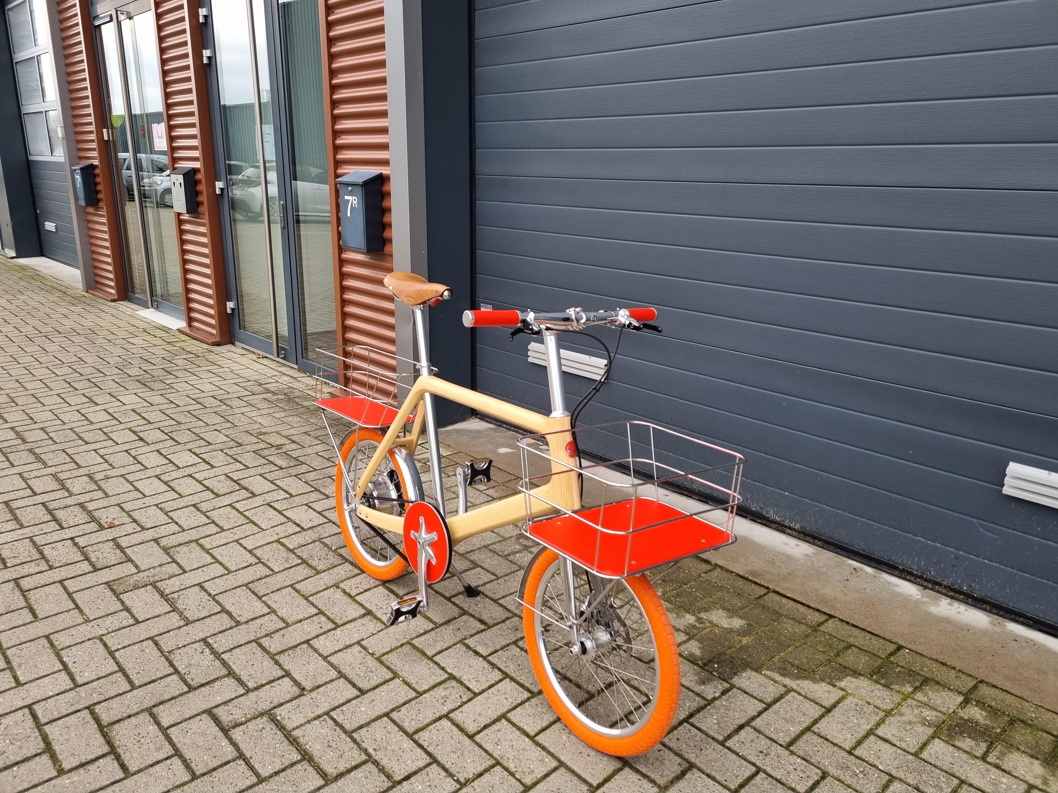 Hermes Odyssee Terre Compact Carrier Bike, Pedal, with Baskets For Sale at 1stDibs | hermes bike ...
