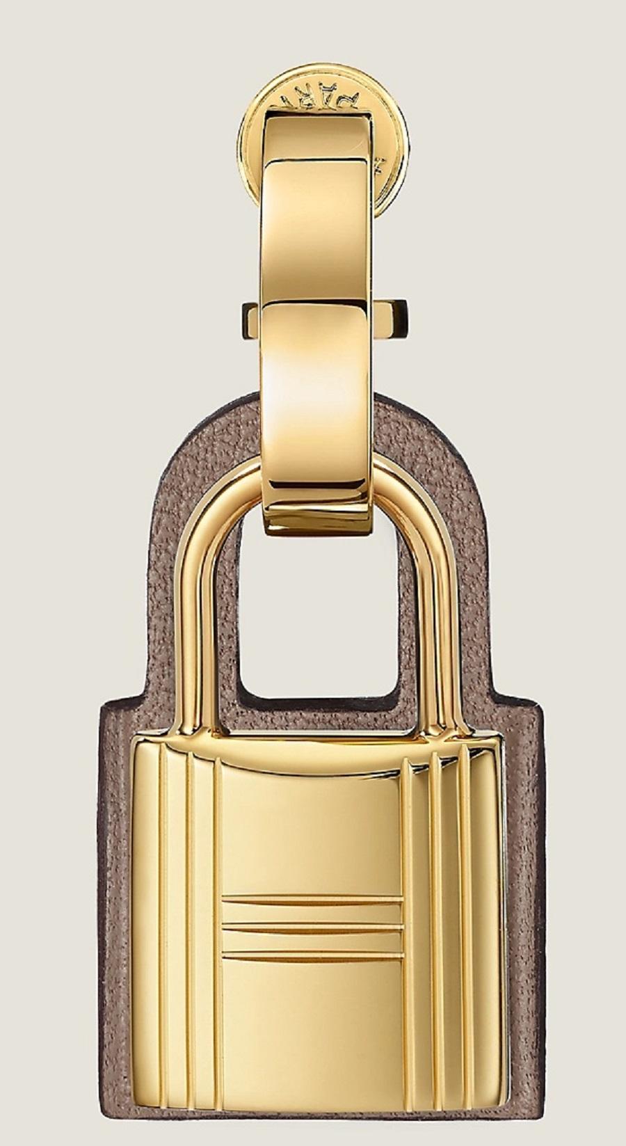 Hermes O'Kelly Earrings in Swift calfskin with gold plated For Sale at ...