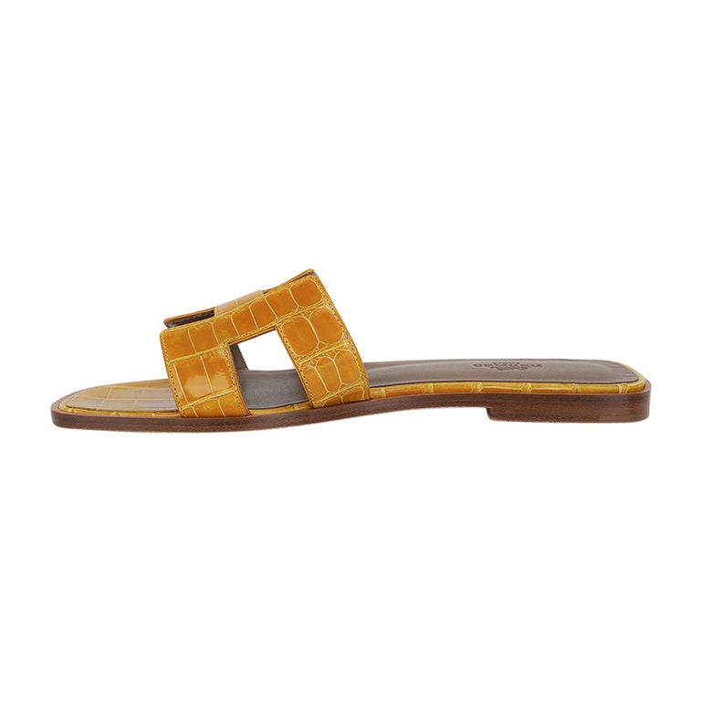 Hermes Oran Sandal Jaune Ambre Alligator Flat Slide 39 / 9 For Sale at ...