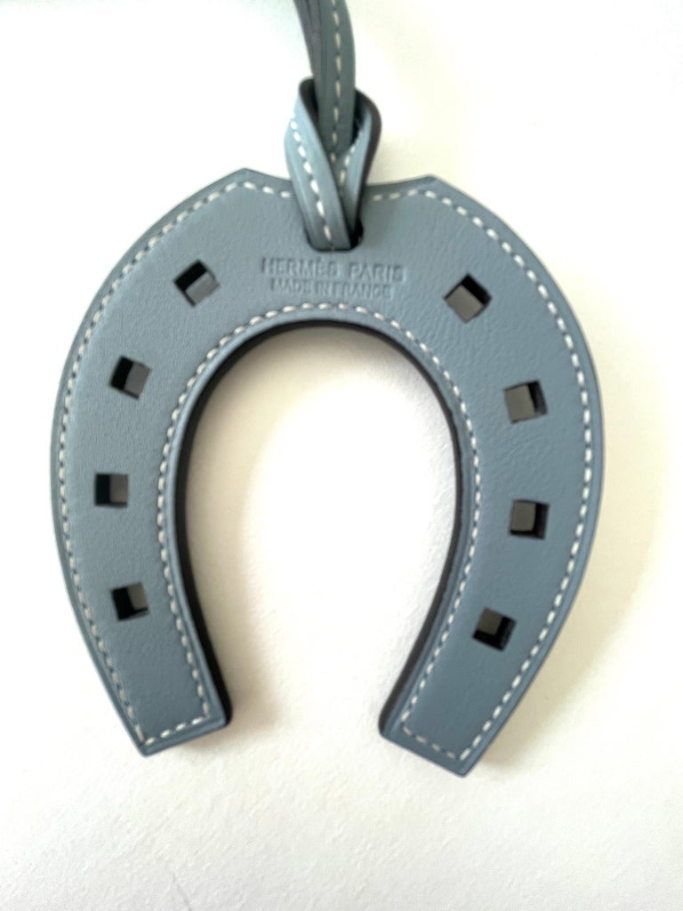 Hermès Paddock Bleu Lin Horseshoe Leather Bag Charm PM For Sale at 1stDibs