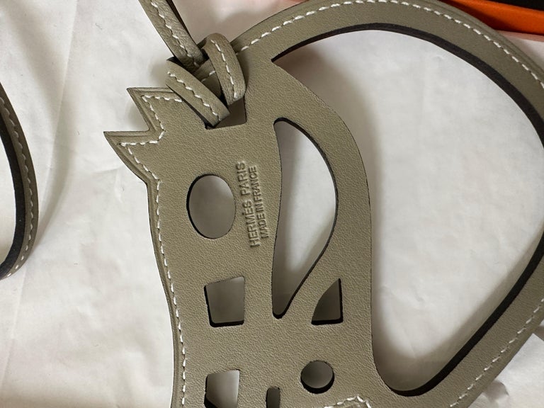 HERMES Paddock Cheval Horsehead Leather Charm Gris T For Sale at 1stDibs