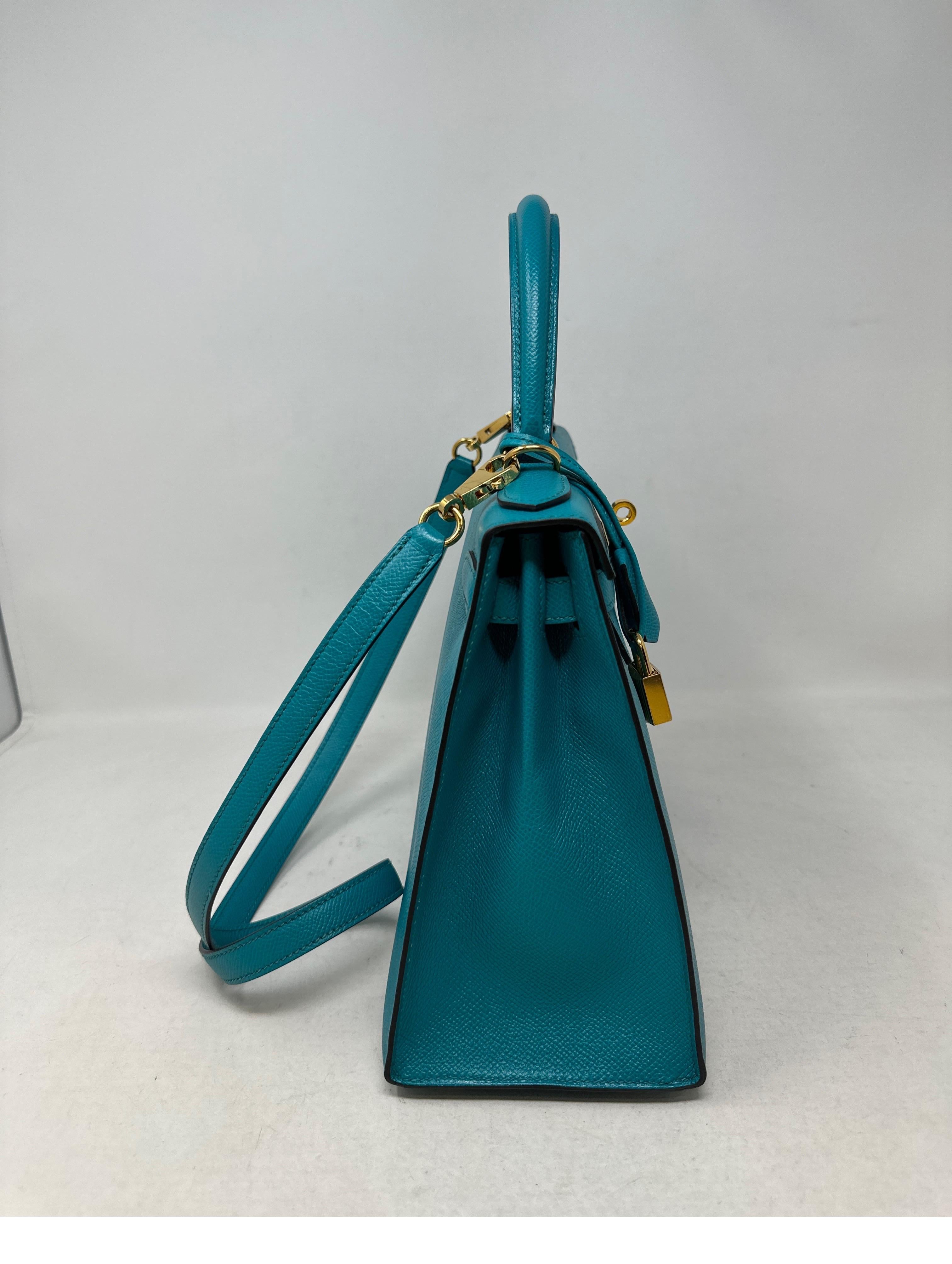 Hermes Paon Kelly 28 Bag For Sale at 1stDibs