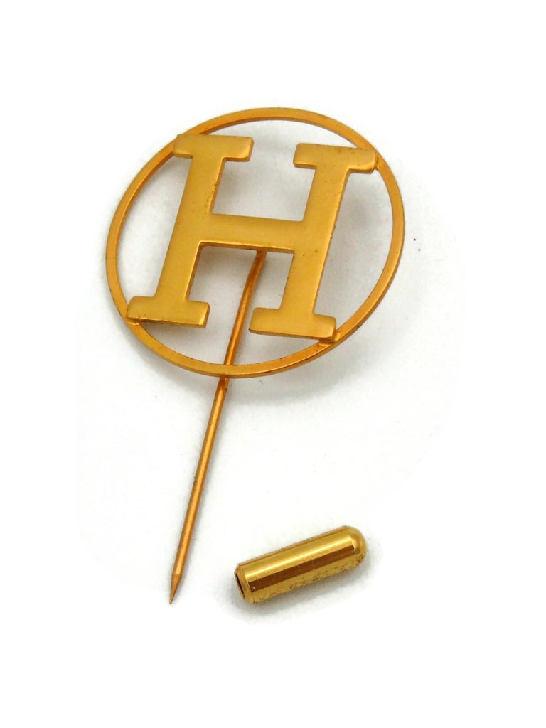 HERMES PARFUMS Vintage Gold Tone H Lapel Pin Brooch For Sale at 1stDibs