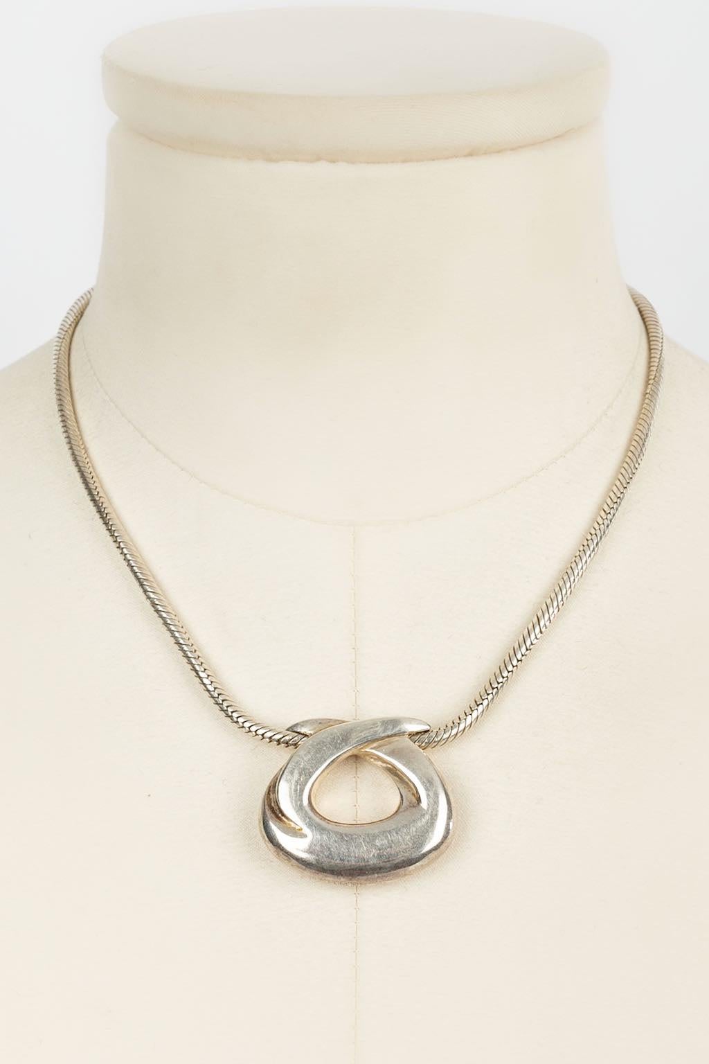 Hermès Pendant Necklace in Silver For Sale at 1stDibs