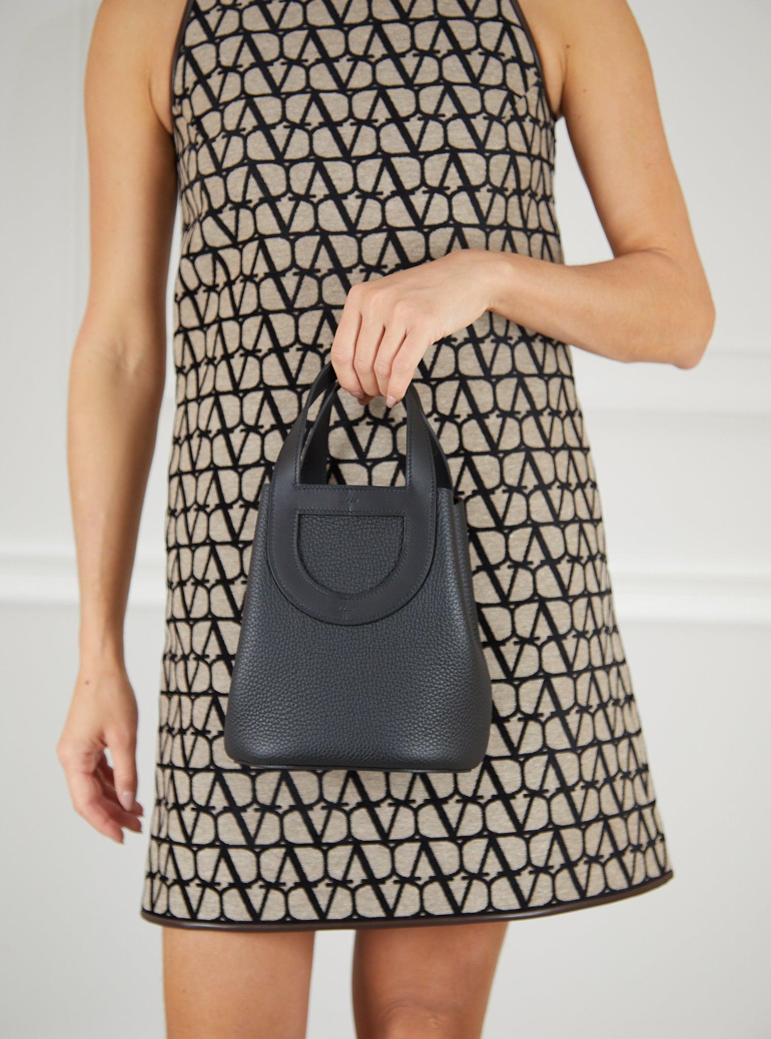 HERMÈS PICOTIN 18CM "IN THE LOOP" BLACK Clemence Leather with Gold Hardware For Sale at 1stDibs