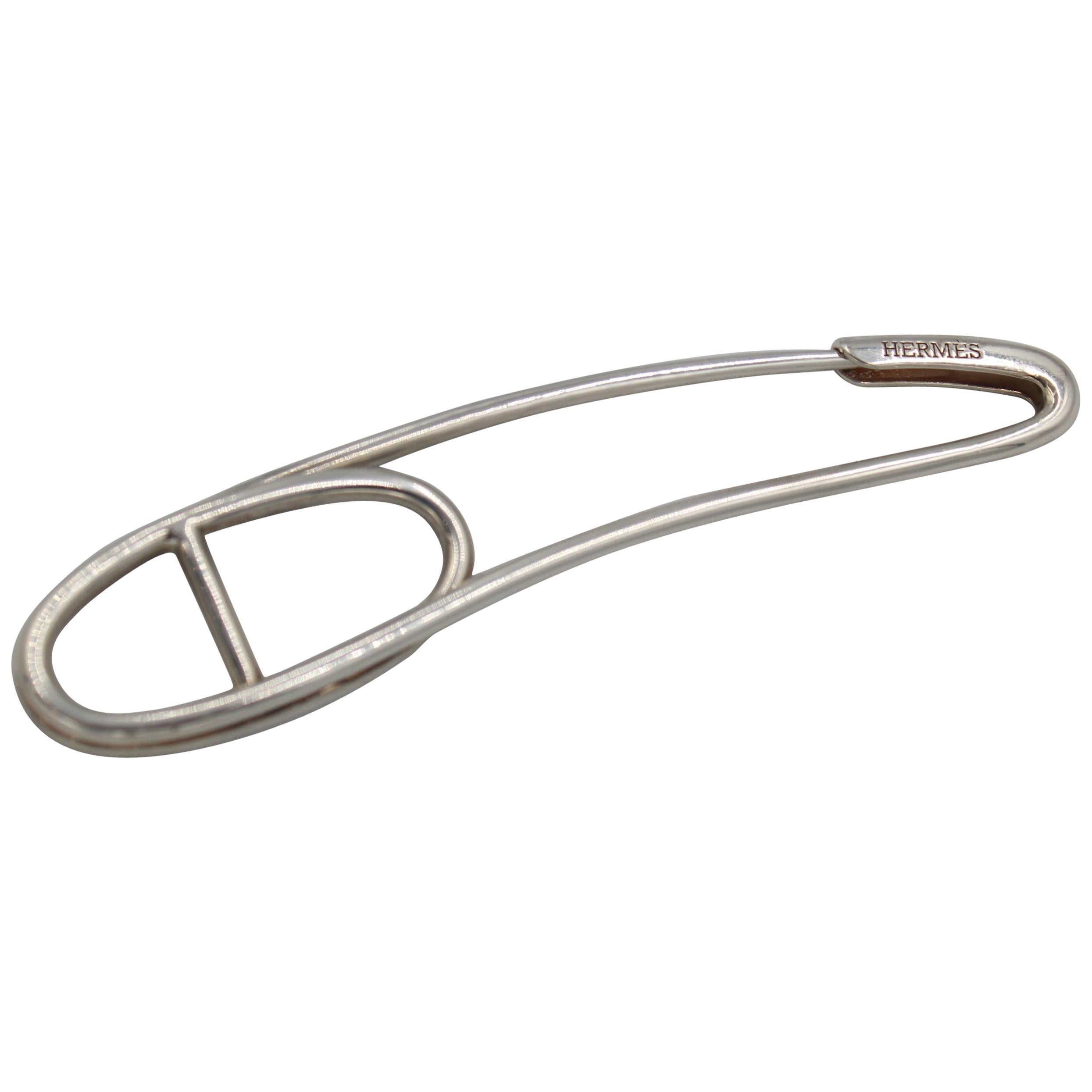 Hermès pin brooch in silver GM at 1stDibs