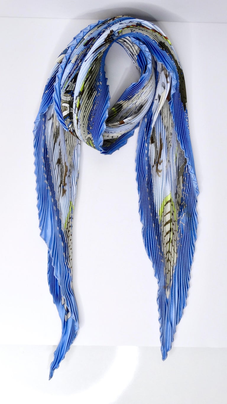 Hermes Plisse Pleated Blue Alaskan Motif Silk Scarf For Sale at 1stDibs
