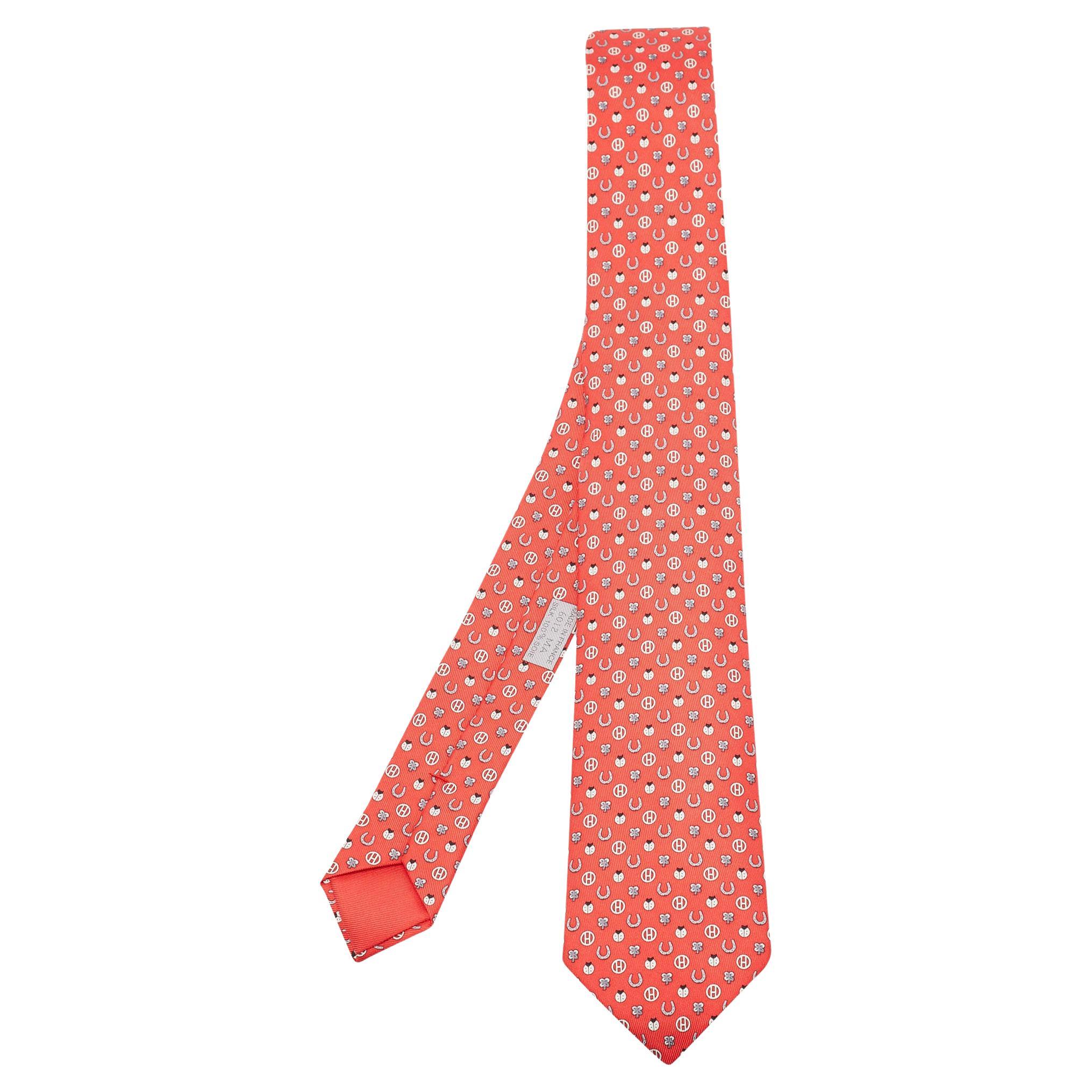 Hermès Red Job Interview Print Silk Skinny Tie For Sale at 1stDibs